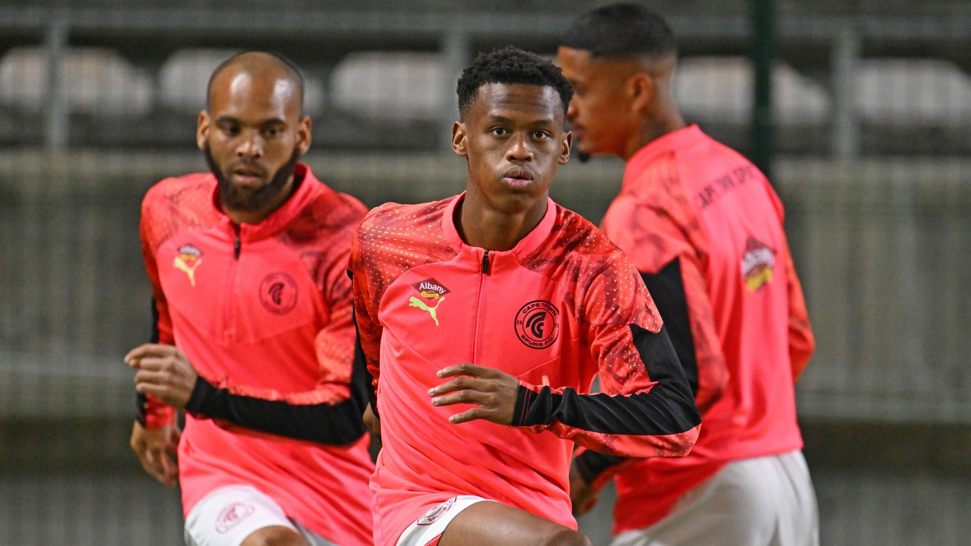 Cape Town Spurs slammed for delaying progress of Kaizer Chiefs' new signing as fight over the ...